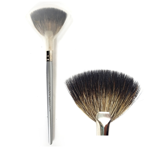 Sephora | Makeup | Sephora Collection Fan Brush 43 New Natural Hair ...